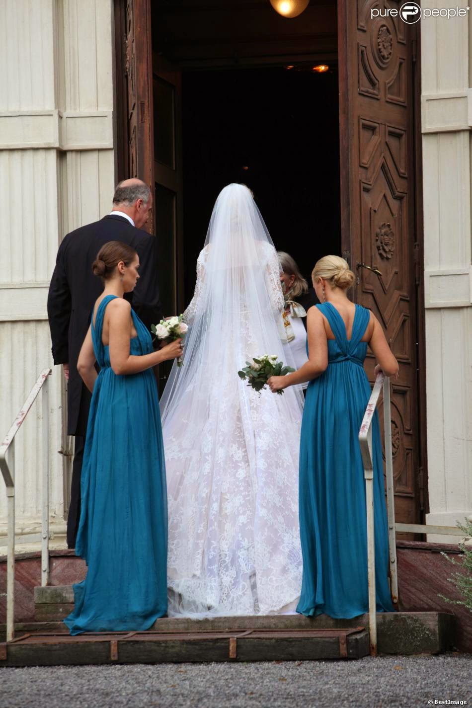 Red Carpet wedding: Vicky Andren and Gustaf Magnuson - Red Carpet Wedding